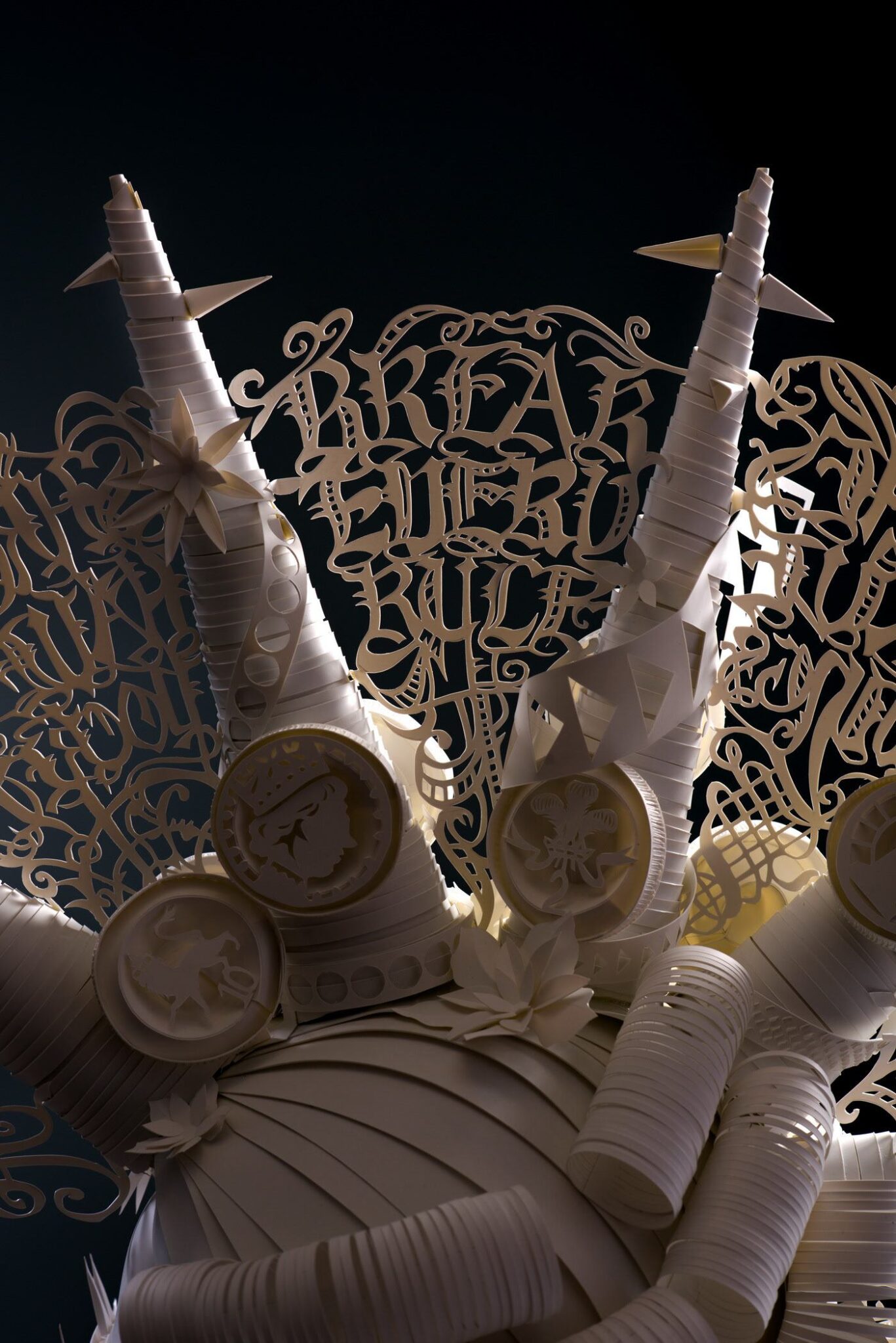 Baroque punk — Asya Kozina – paperartist